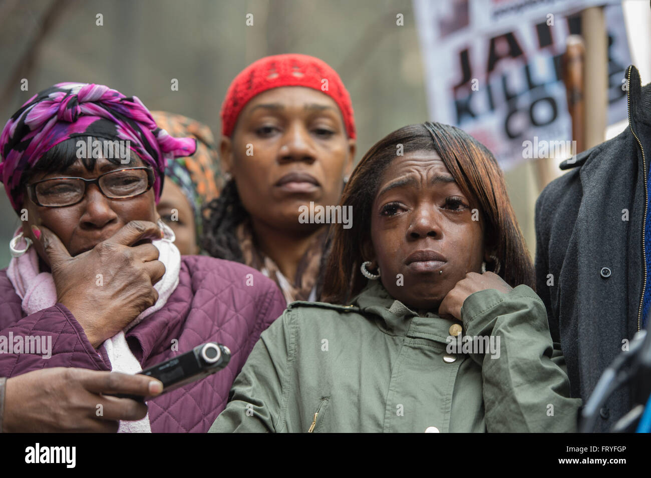New York, NY, USA. 24th Mar, 2016. NAOMI BUTLER and her daughter ...
