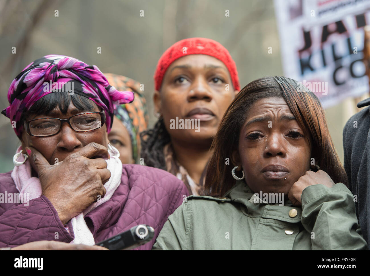 New York, NY, USA. 24th Mar, 2016. NAOMI BUTLER and her daughter ...