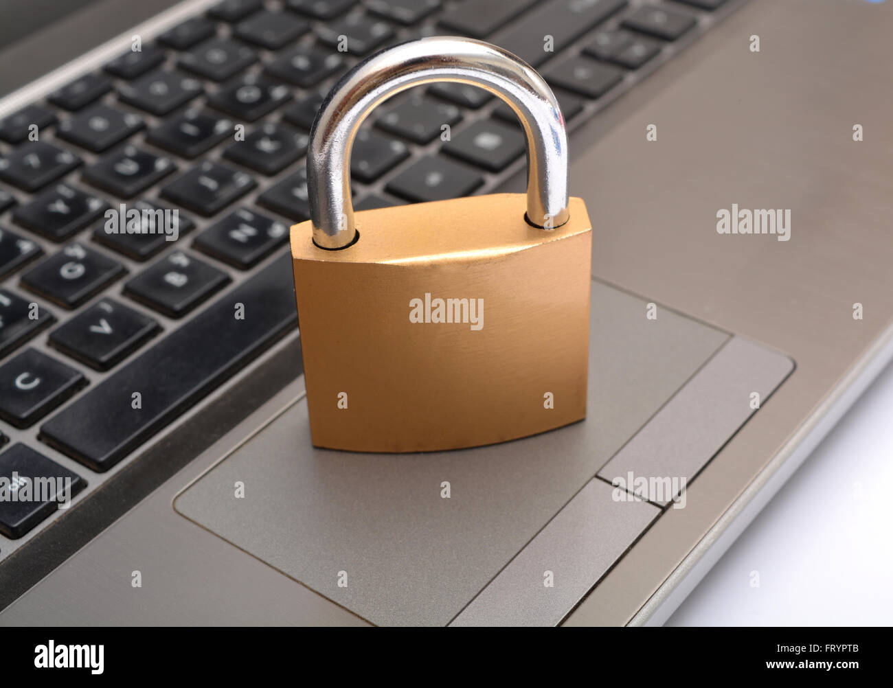 Pad lock hi-res stock photography and images - Alamy