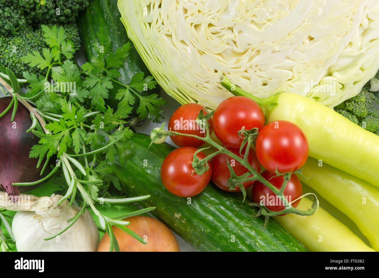 Small green tomato bunch hi-res stock photography and images - Alamy