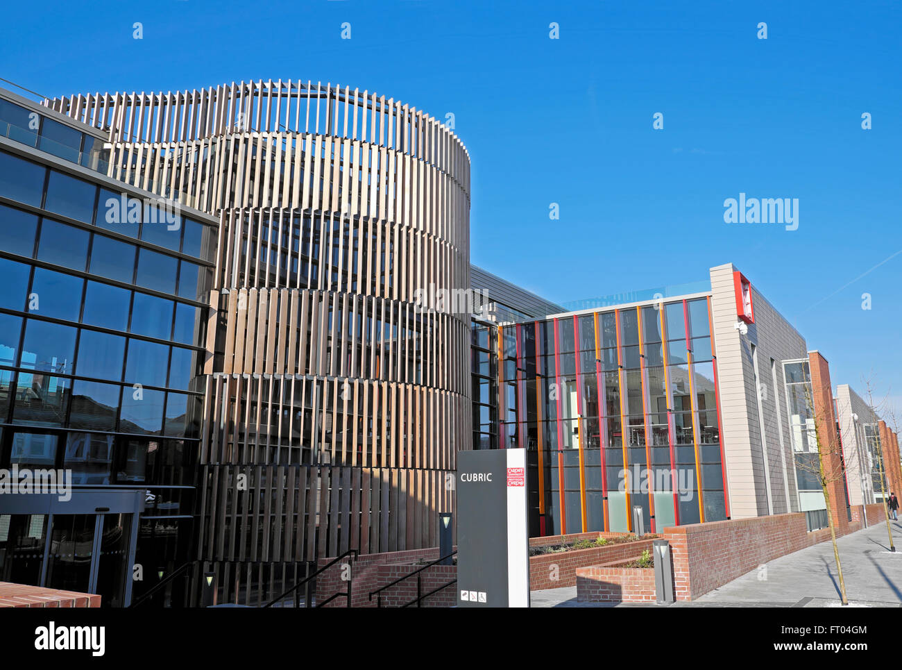 Clinical research building hi-res stock photography and images - Alamy
