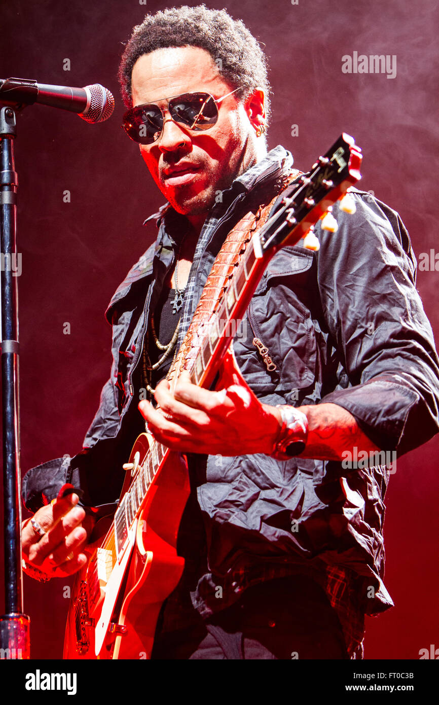 Kravitz hi-res stock photography and images - Alamy