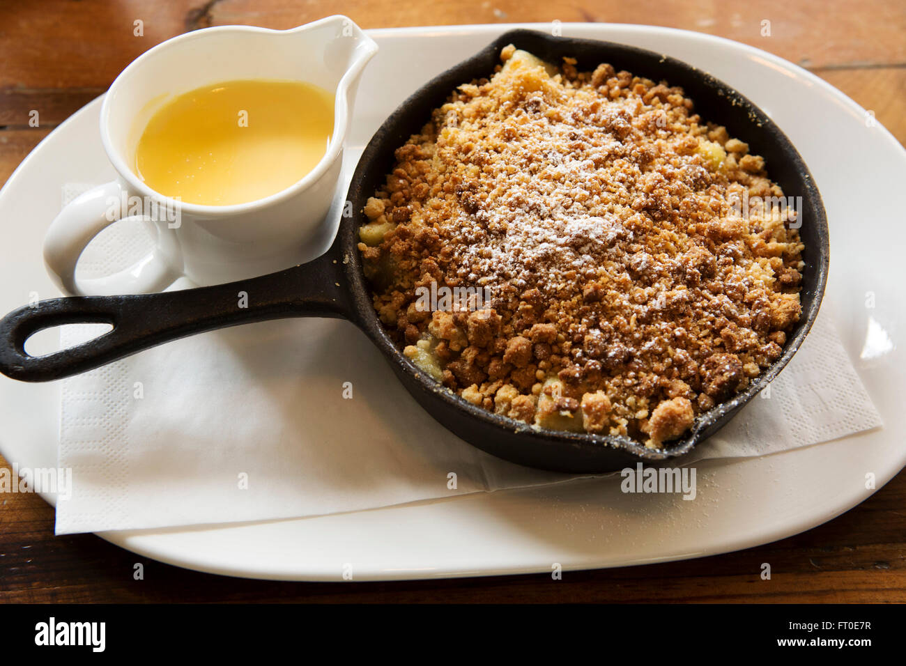 Crumble custard bowl hi-res stock photography and images - Alamy