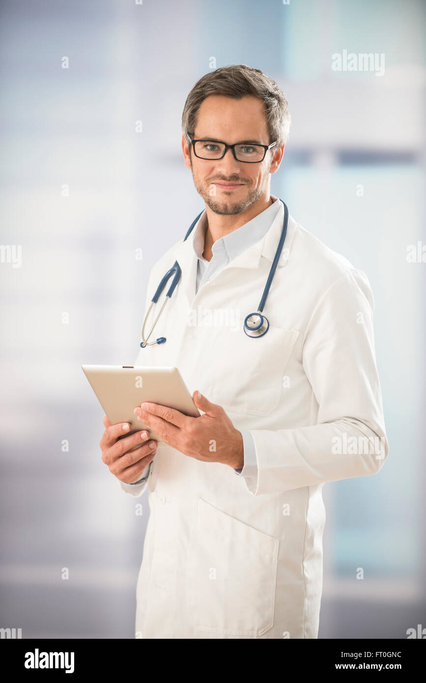 doctor in hospital Stock Photo - Alamy