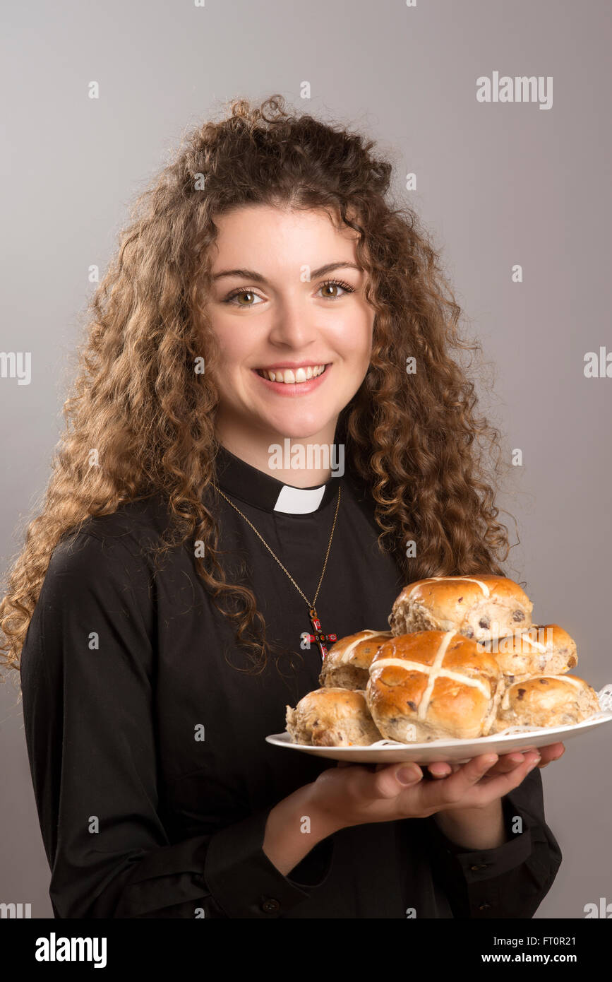 Bun haircut hi-res stock photography and images - Alamy