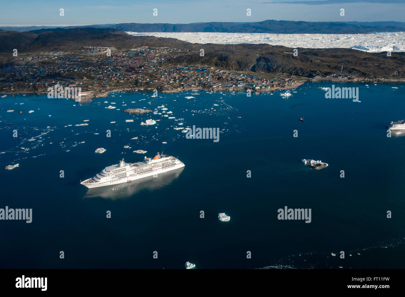 Cruise ship, Ilulissat Kangerlua Icefjord, Ilulissat, Qaasuitsup ...