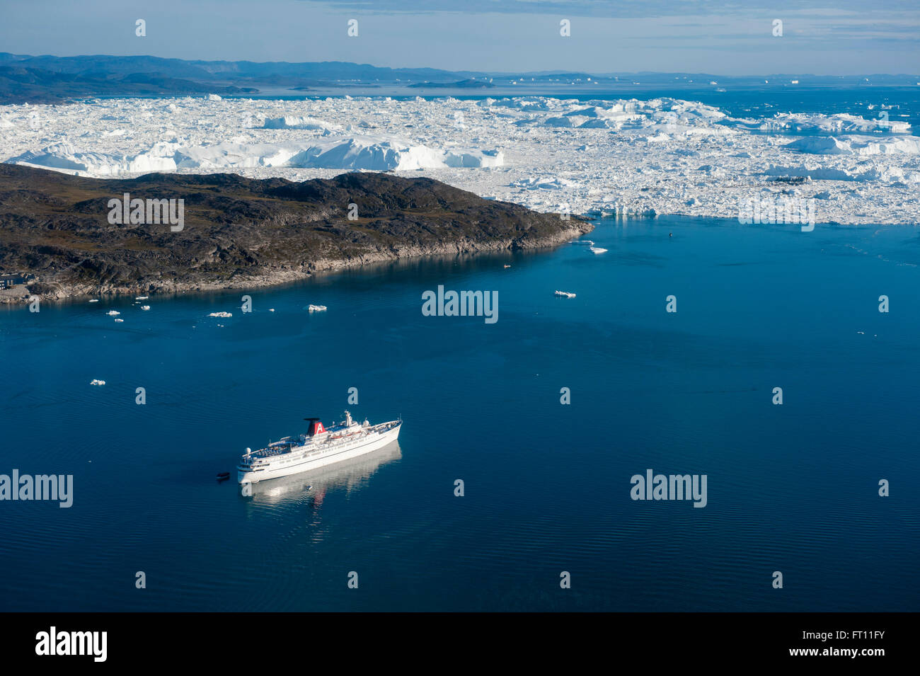 Cruise ship, Ilulissat Kangerlua Icefjord, Ilulissat, Qaasuitsup ...