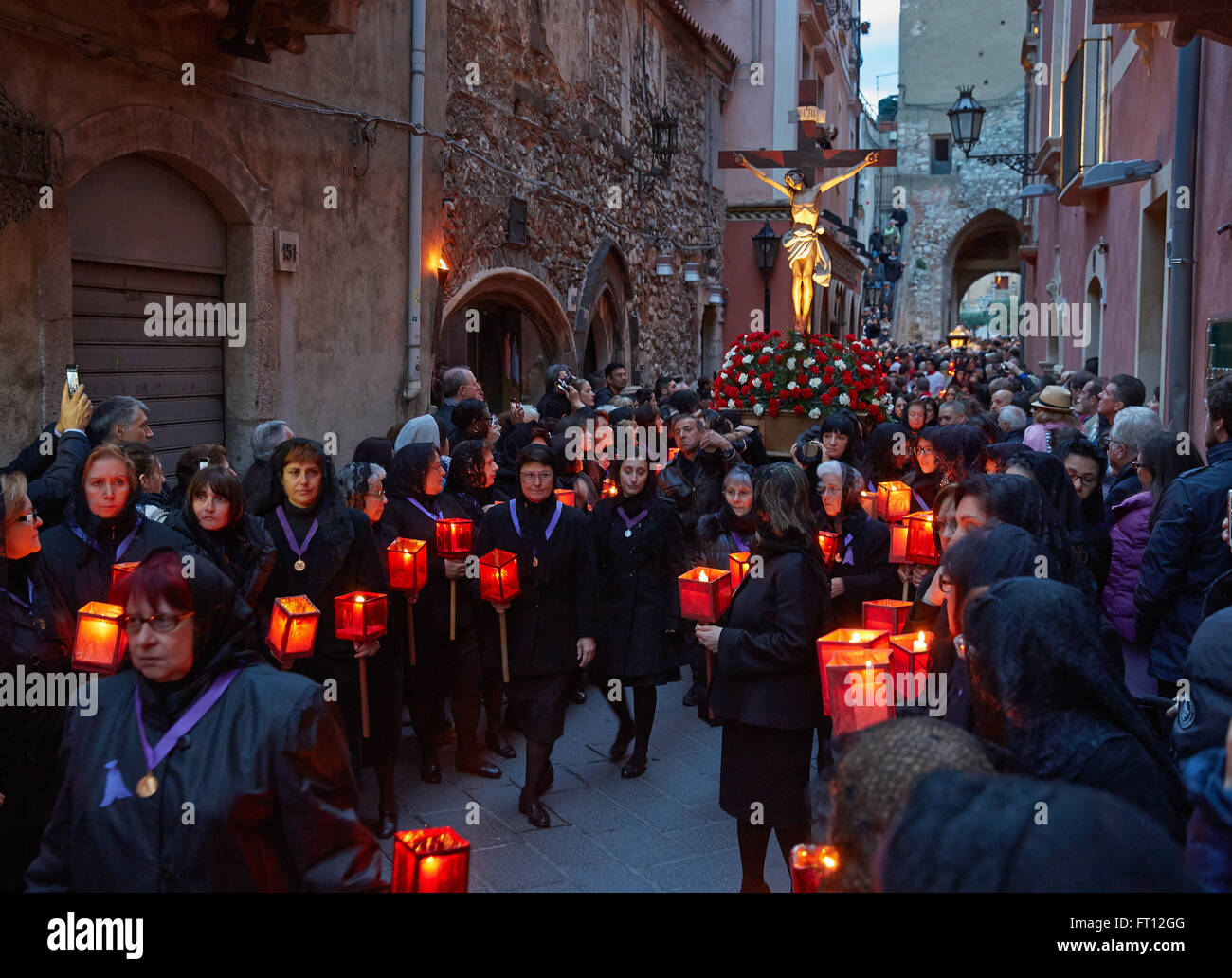 Easter procession italy hi-res stock photography and images - Alamy