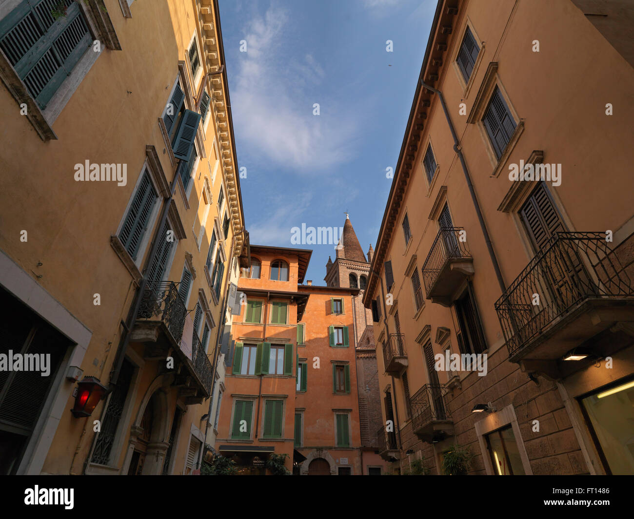 Residential buildings in verona hi-res stock photography and images - Alamy