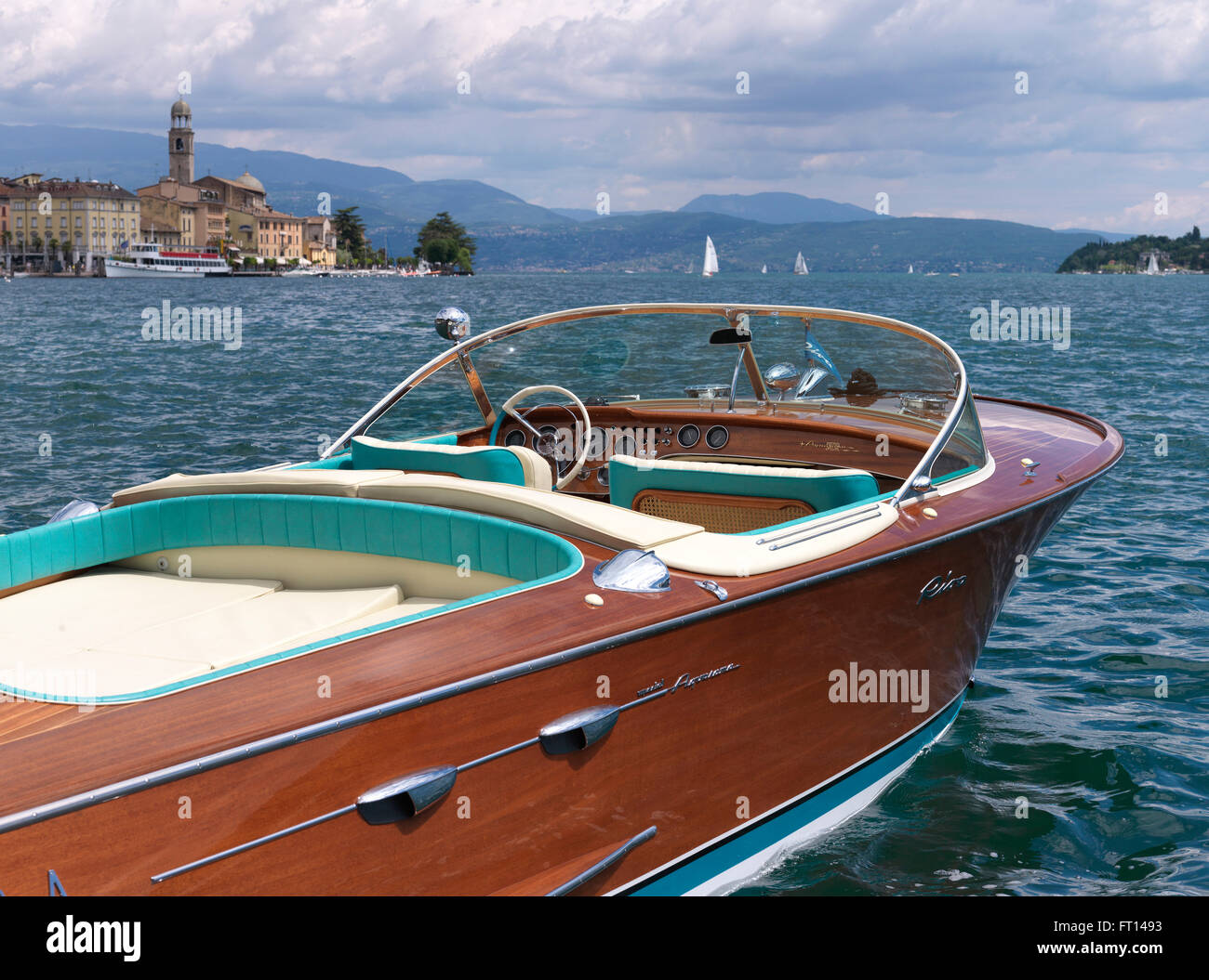 Runabout Boat High Resolution Stock Photography and Images - Alamy