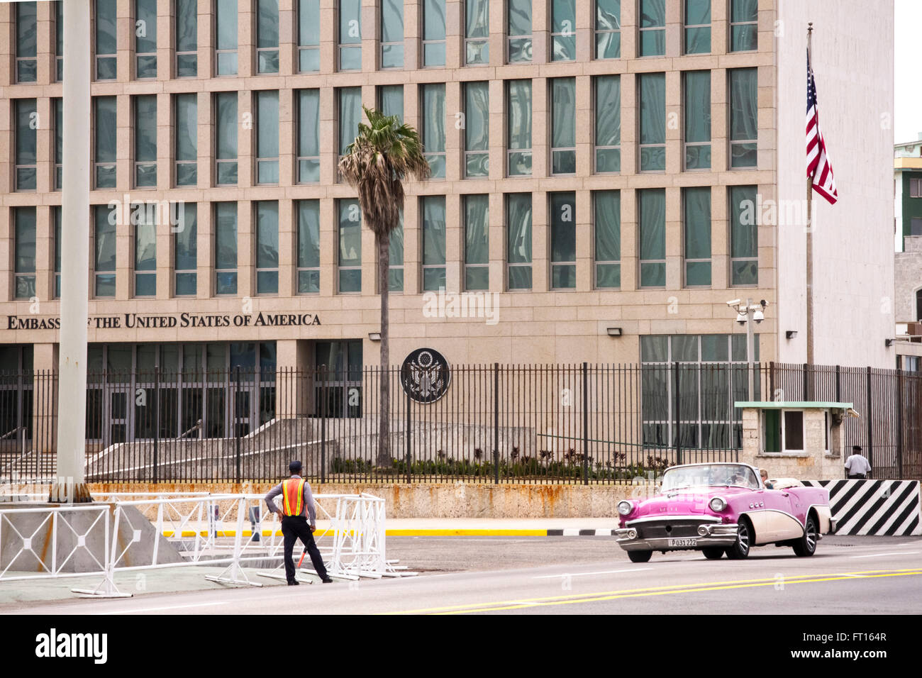 Embassy car hi-res stock photography and images - Alamy