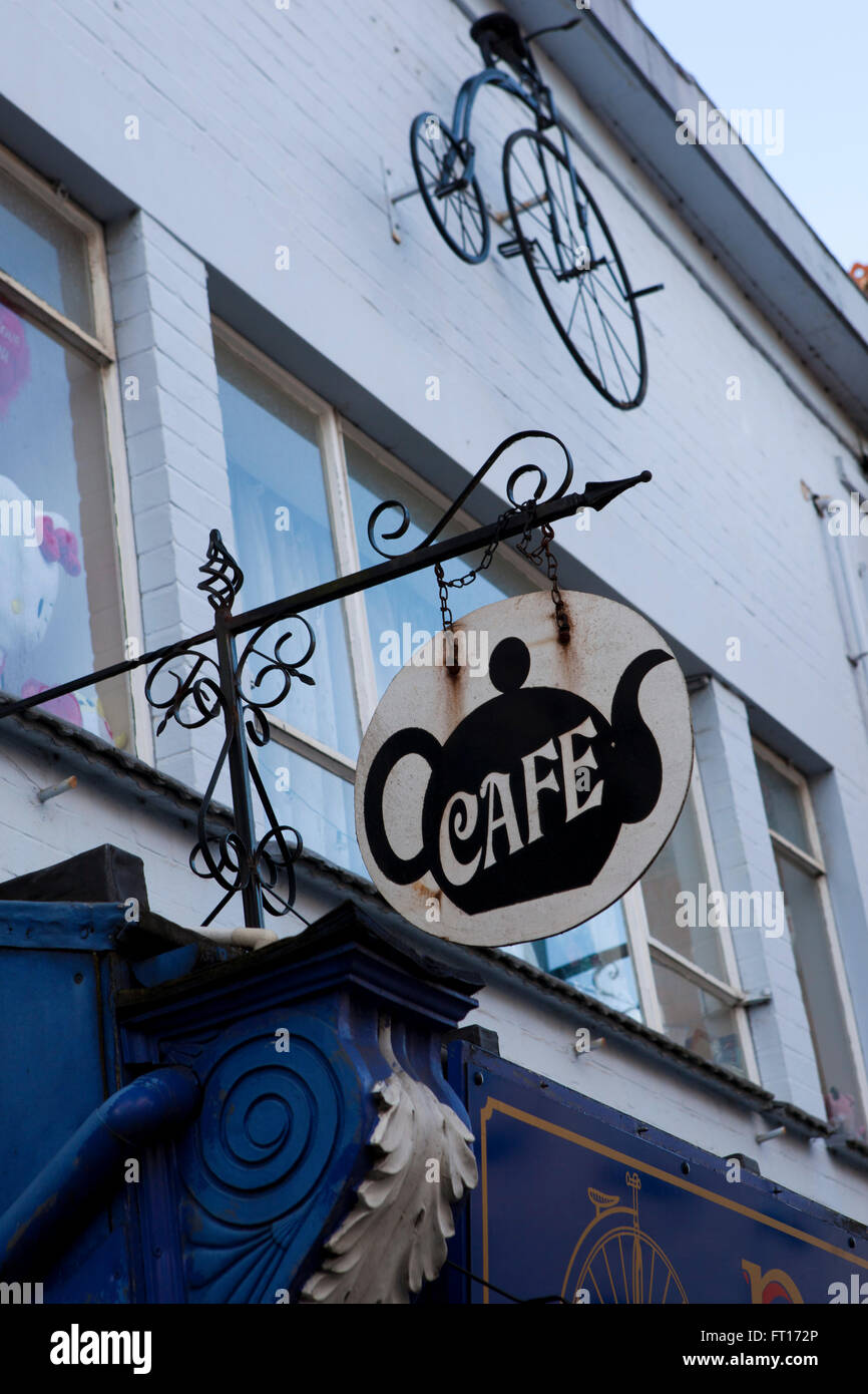 Buildings of stroud hi-res stock photography and images - Alamy