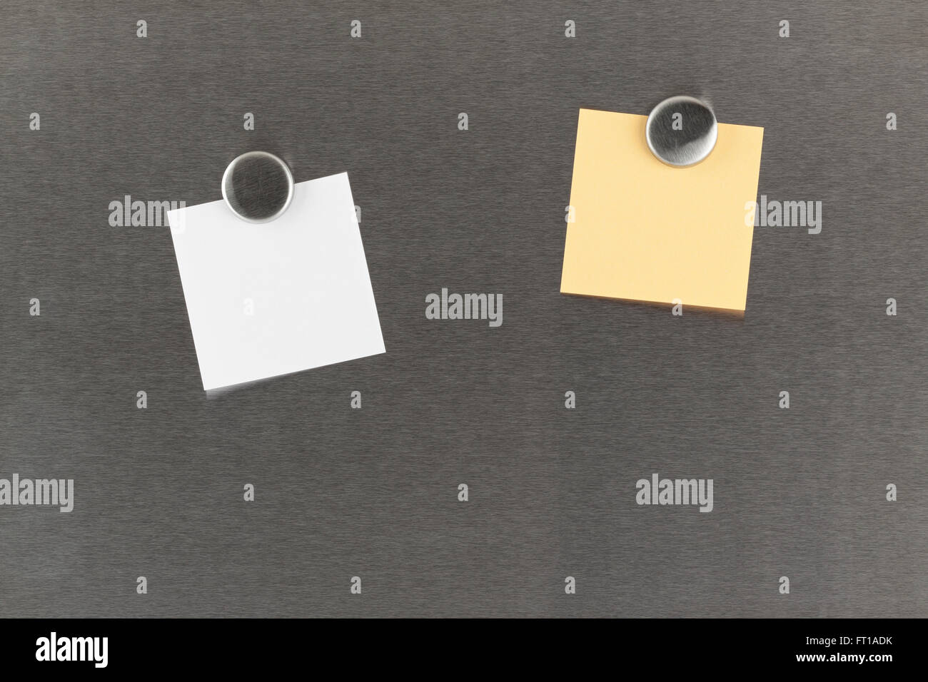 Notice paper hi-res stock photography and images - Alamy