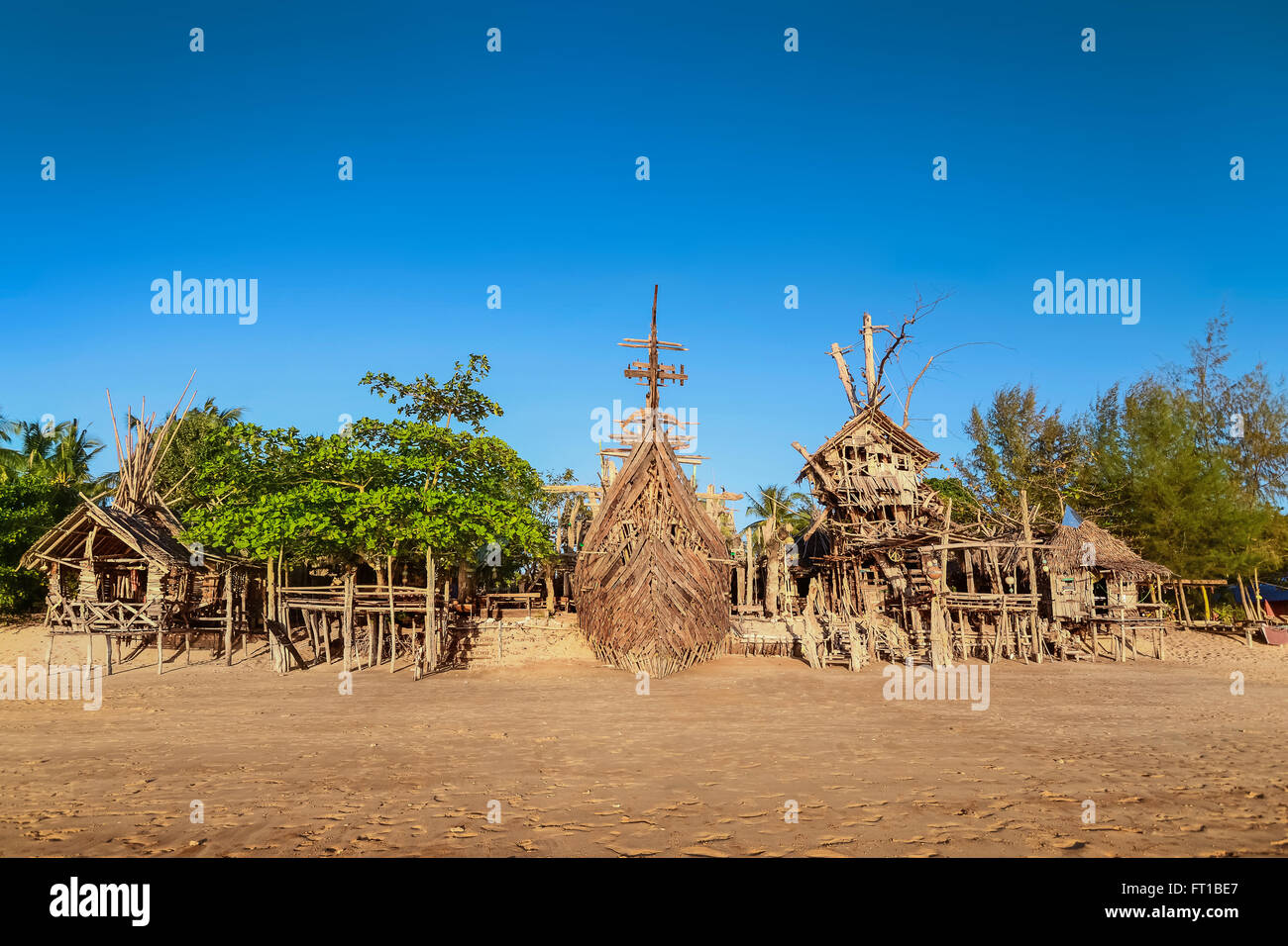tree house beach front bar in Thailand Stock Photo - Alamy