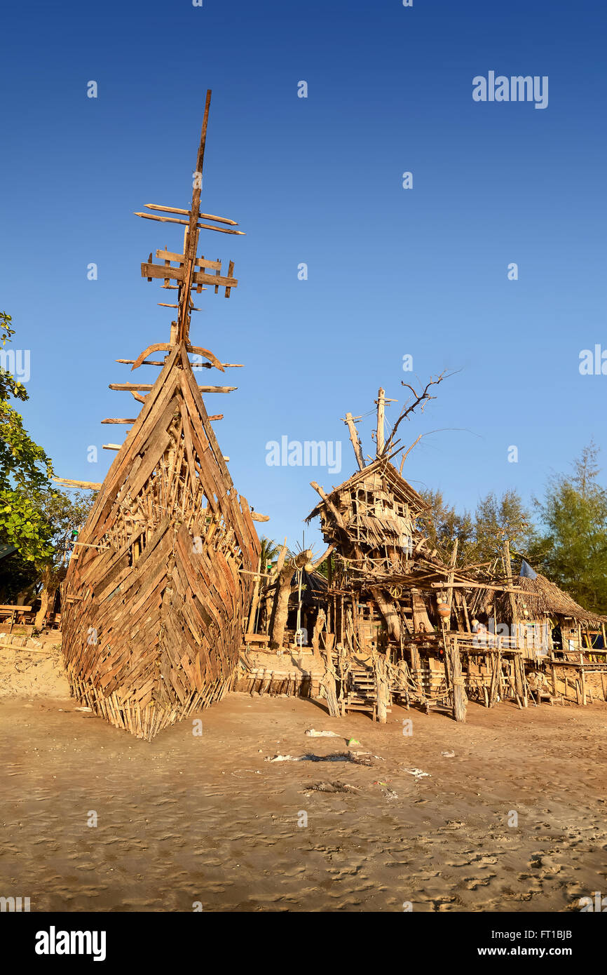 tree house beach front bar in Thailand Stock Photo - Alamy