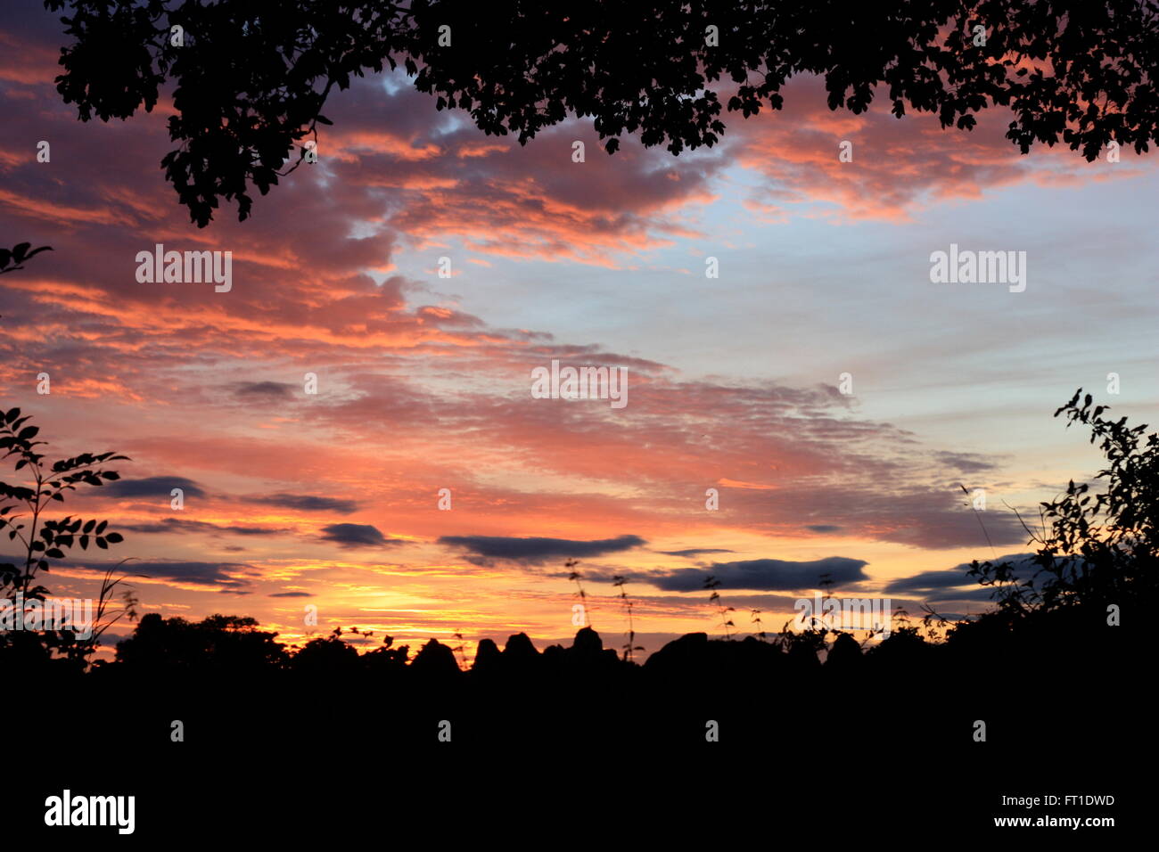 August sunset in the Cotswolds Stock Photo - Alamy
