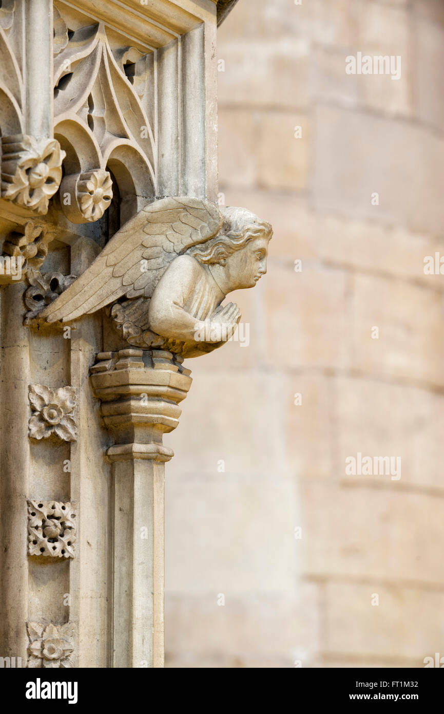 Stone carved Pulpit angel in Tewkesbury Abbey. Tewkesbury ...