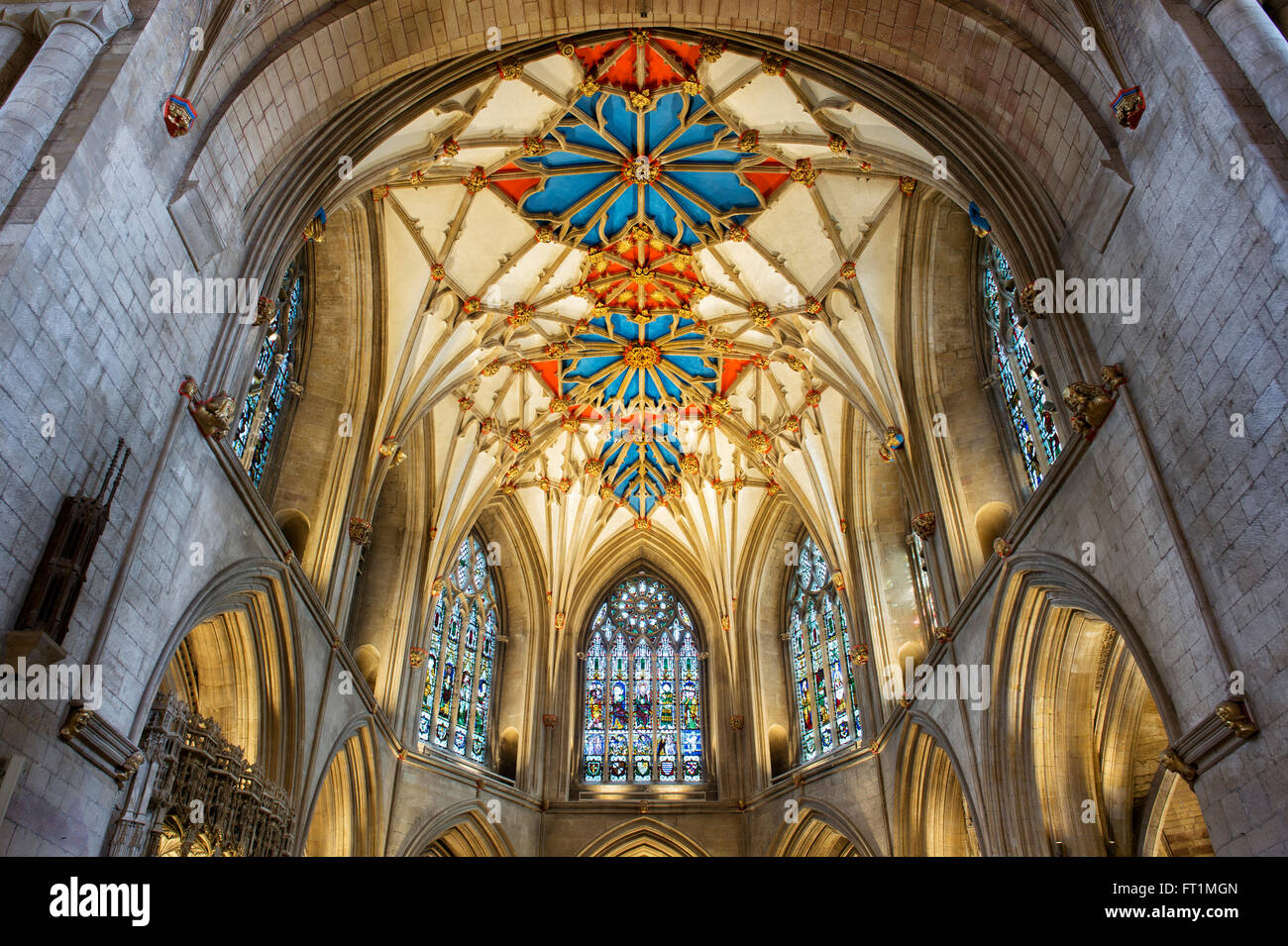 Vaulted ceiling church architecture hi-res stock photography and images ...