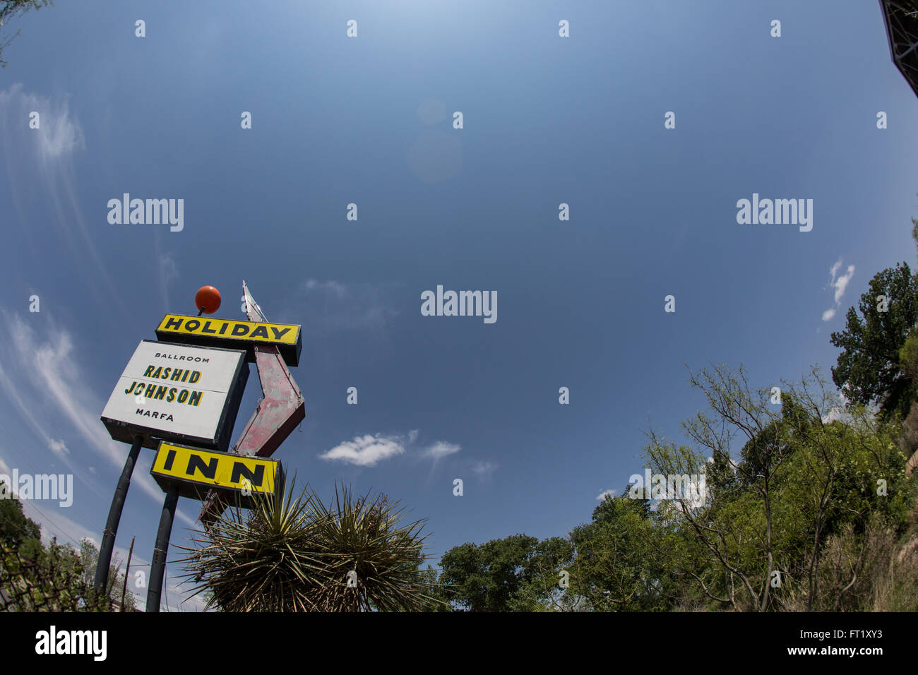 A rundown Holiday Inn sign in the middle of nowhere Stock Photo - Alamy