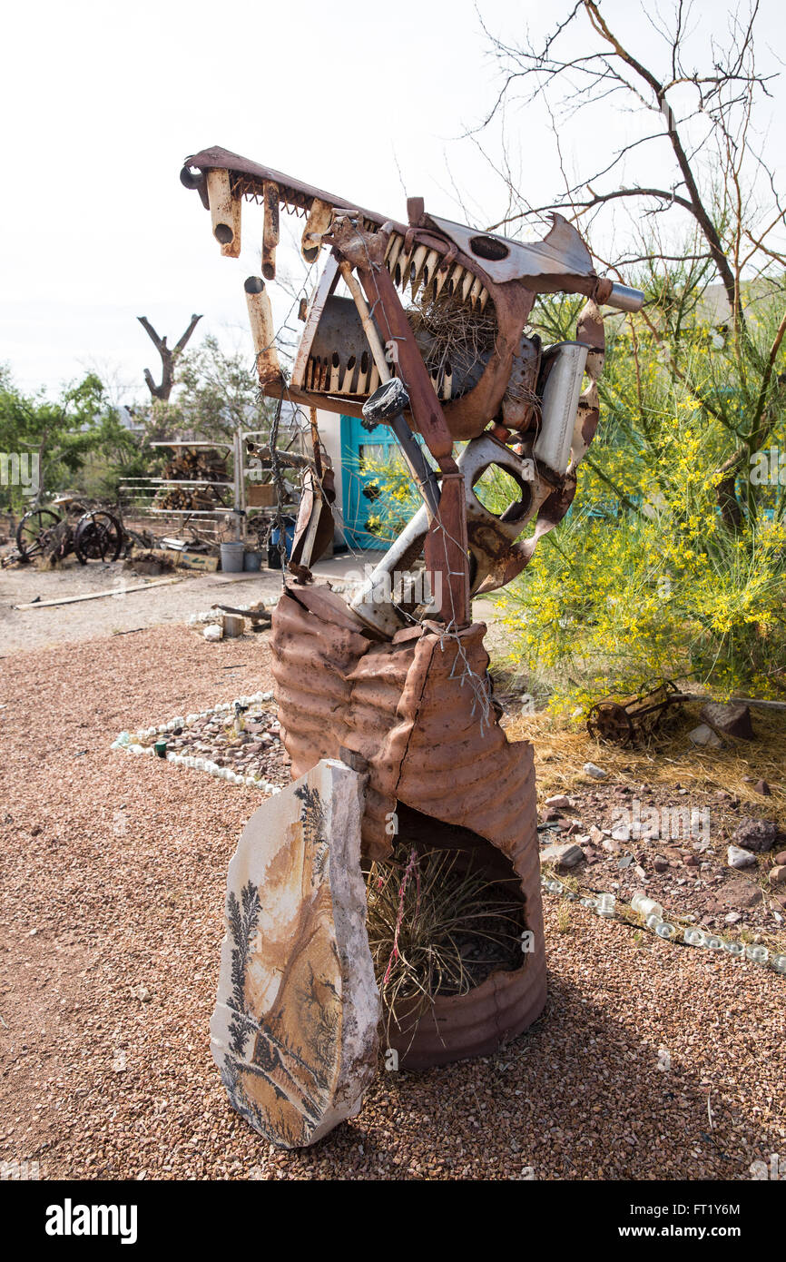 Rusty scrap metal sculpture hi-res stock photography and images - Alamy