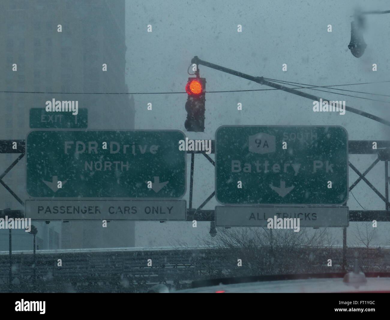 Blizzard sign hi-res stock photography and images - Alamy