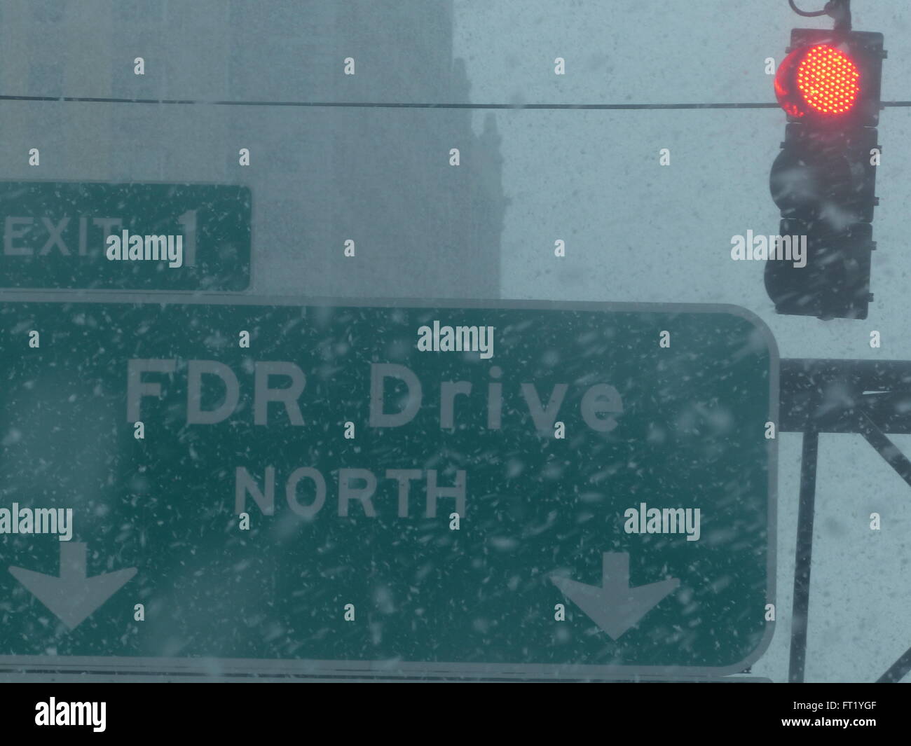 Blizzard sign hi-res stock photography and images - Alamy