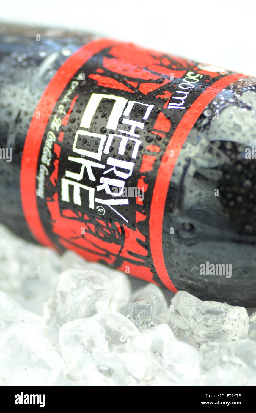 Cherry coke drink on ice hi-res stock photography and images - Alamy