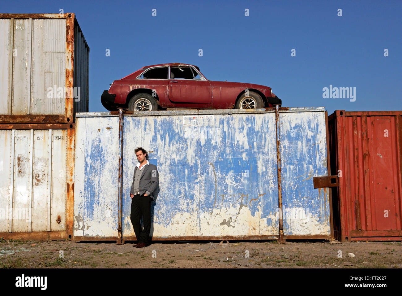 Pete Lawrie, lead singer of Until the Ribbon Breaks UTRB Stock Photo ...
