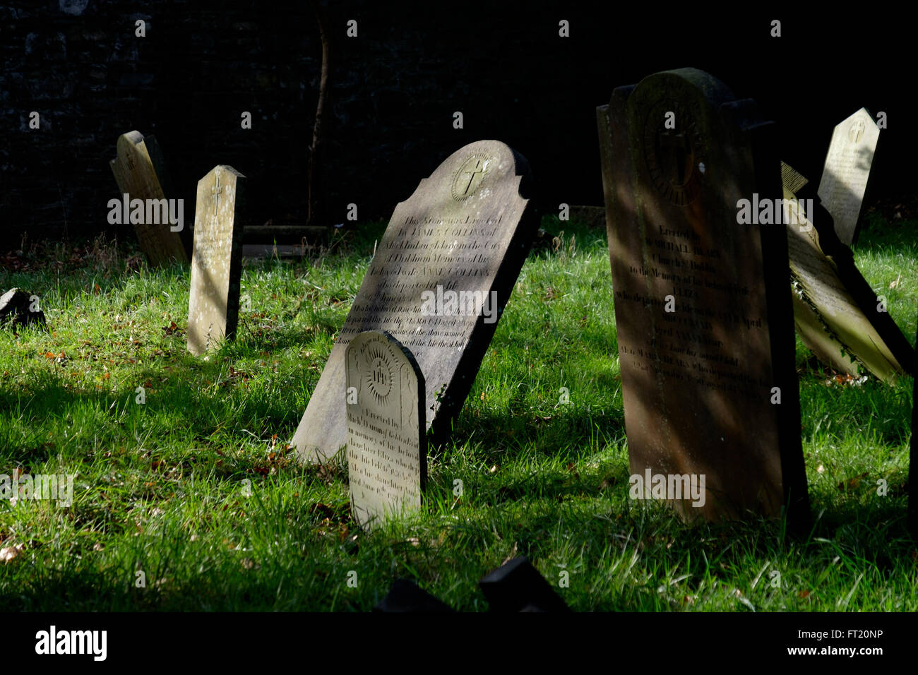 Irish graveyards hi-res stock photography and images - Alamy