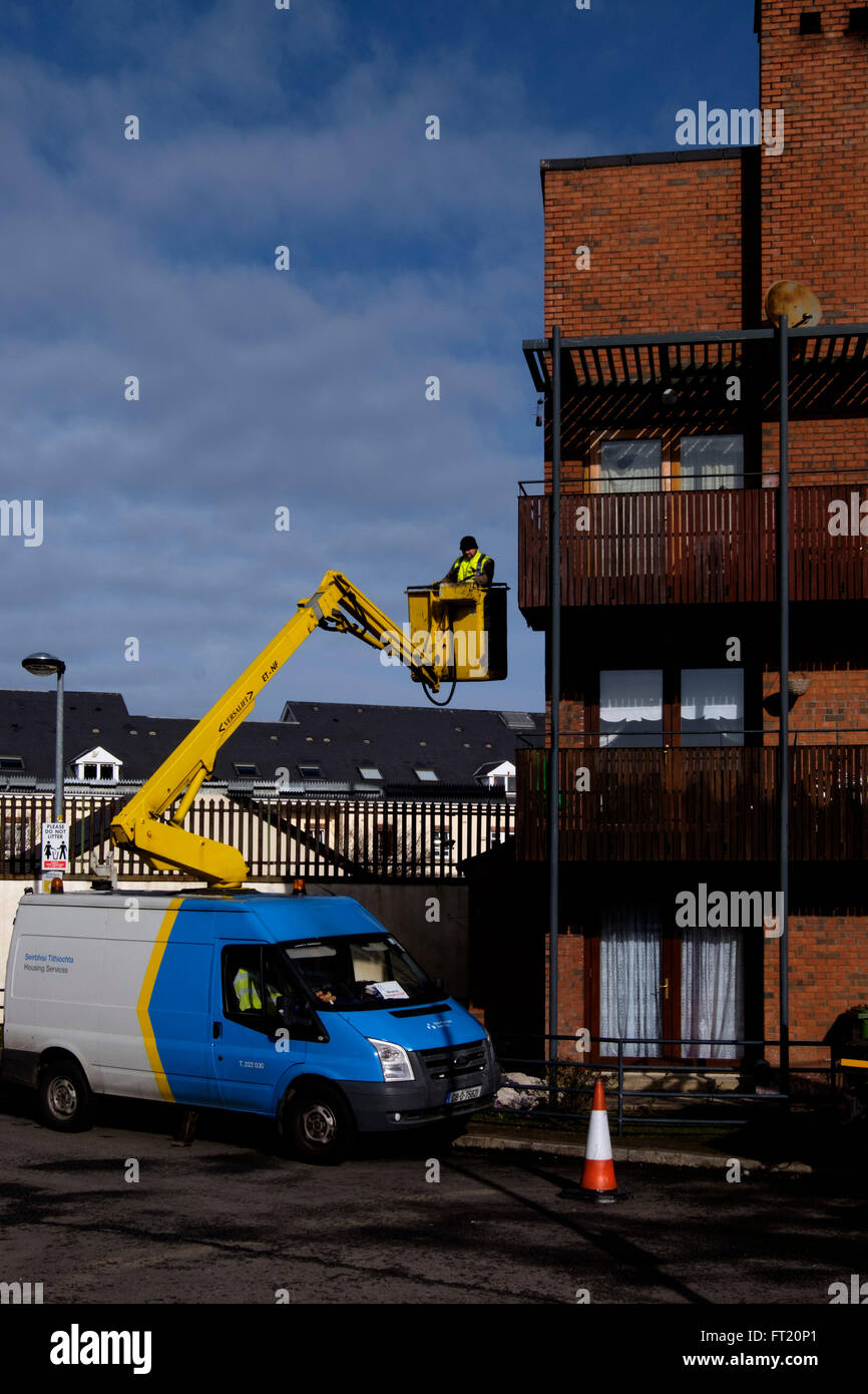Articulated Boom Lift High Resolution Stock Photography and Images - Alamy
