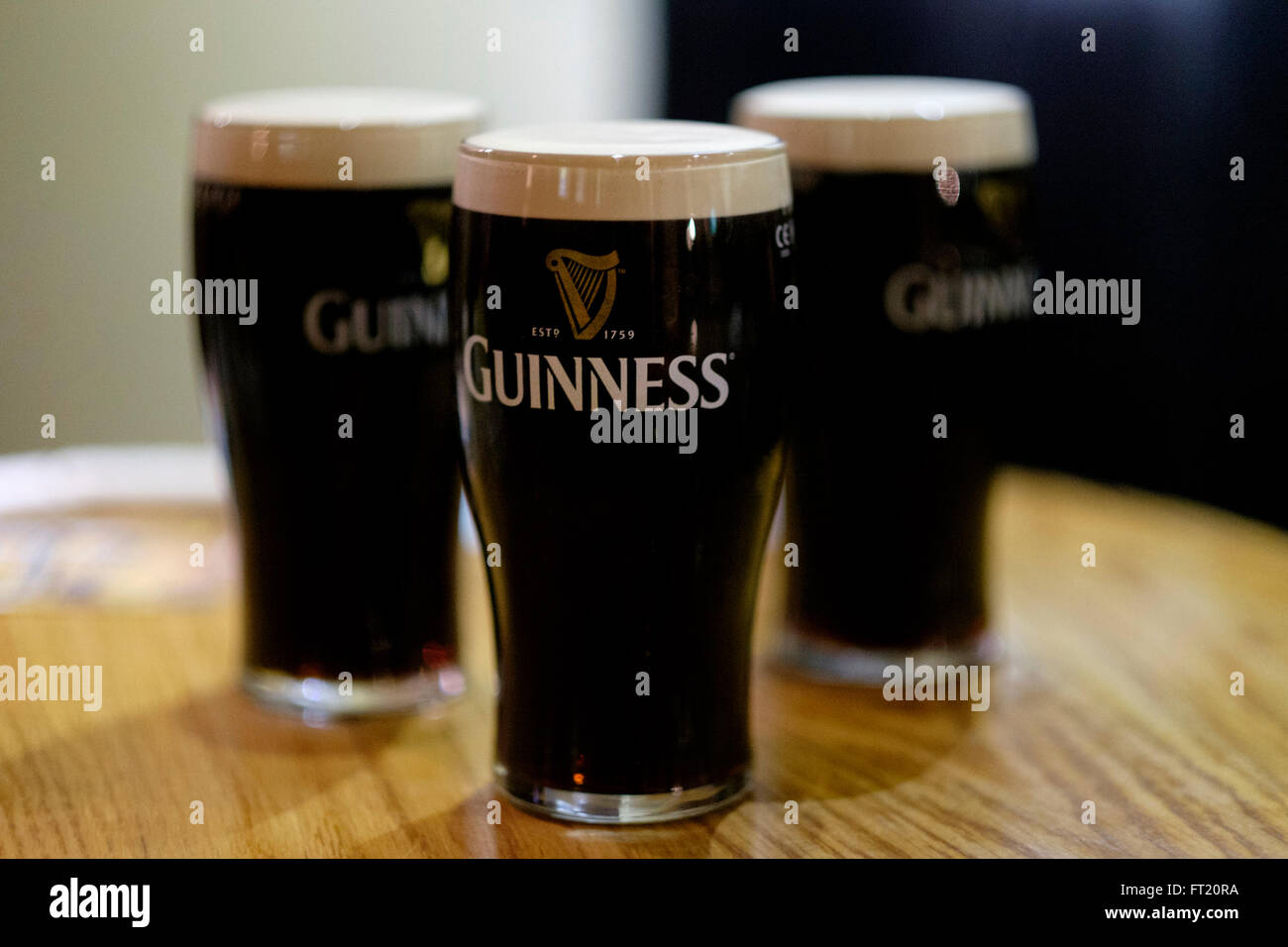 Guinness beer hi-res stock photography and images - Alamy