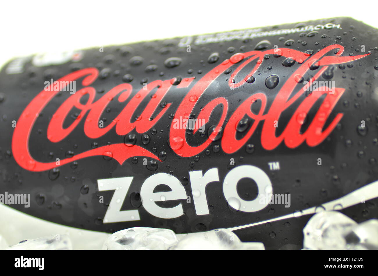 Can of Coca-Cola Zero drink on ice Stock Photo - Alamy