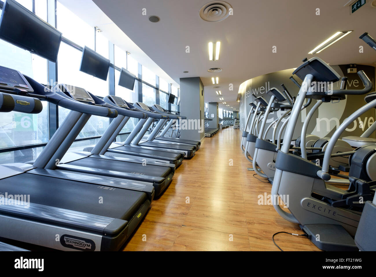 Empty exercise room hi-res stock photography and images - Alamy