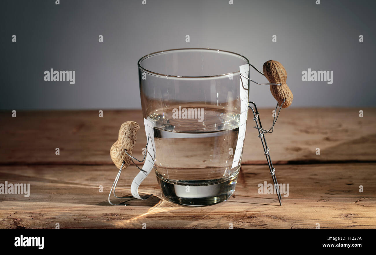 Empty peanuts hi-res stock photography and images - Alamy