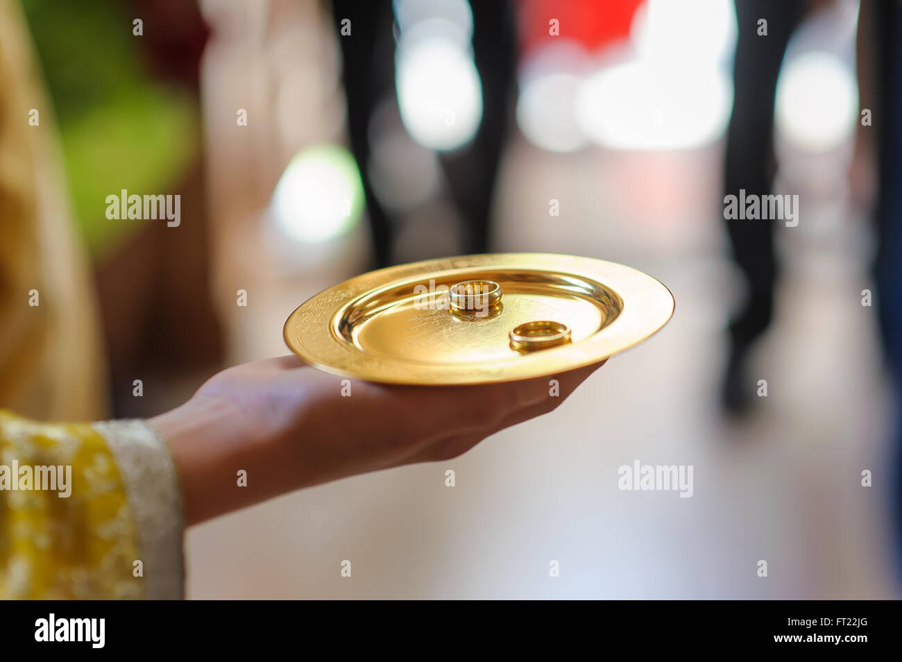 Discus wedding hi-res stock photography and images - Alamy