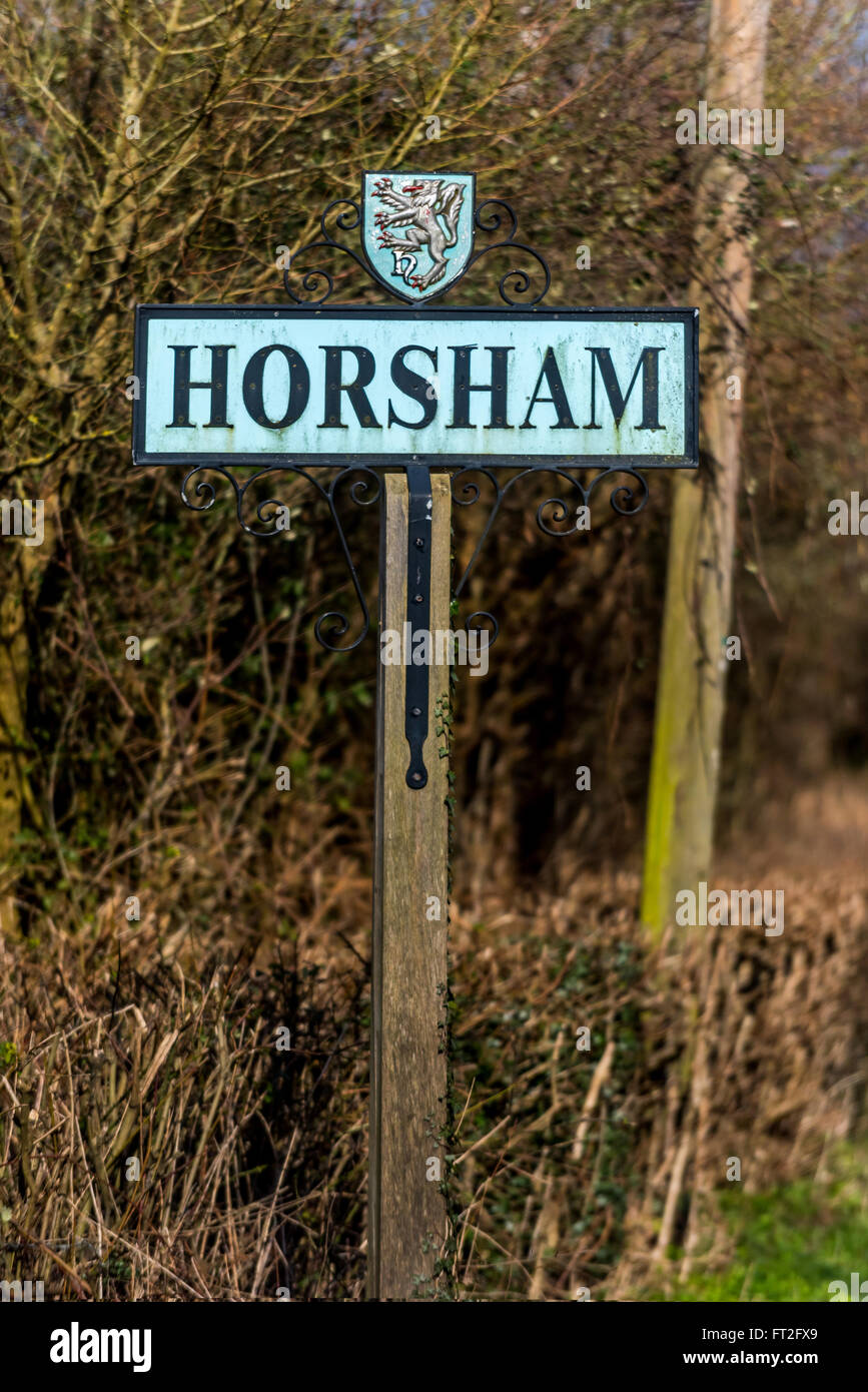 Border signage hi-res stock photography and images - Alamy