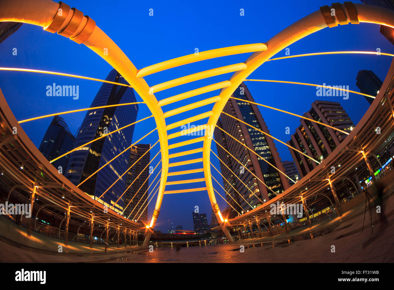 Sky bridge connection to Bangkok Rapid Transit Station, Sathon junction ...