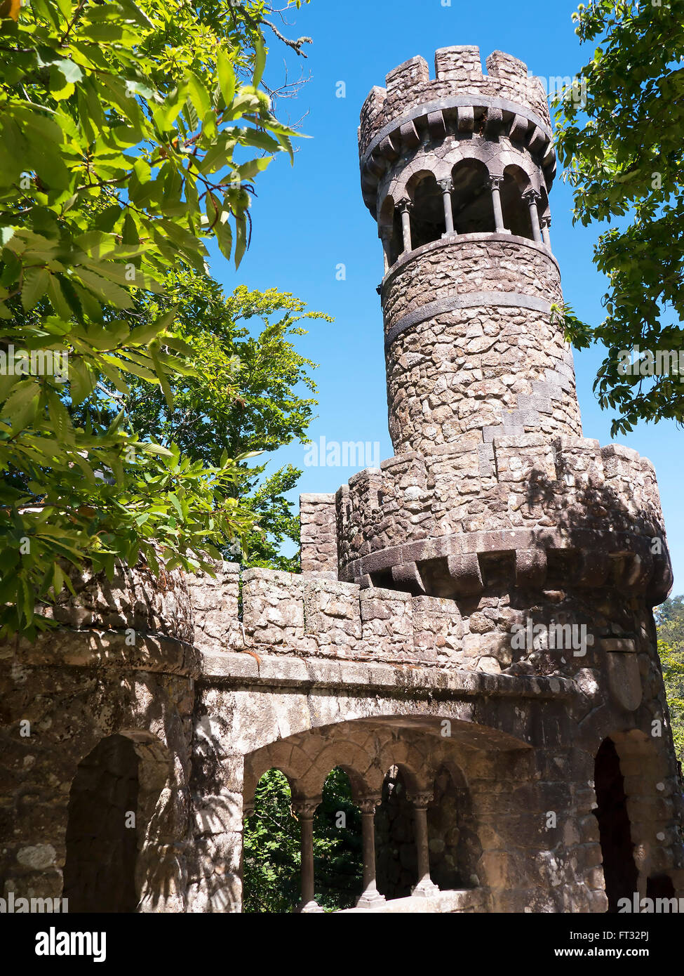 Quinta da regaleira statues hi-res stock photography and images - Alamy