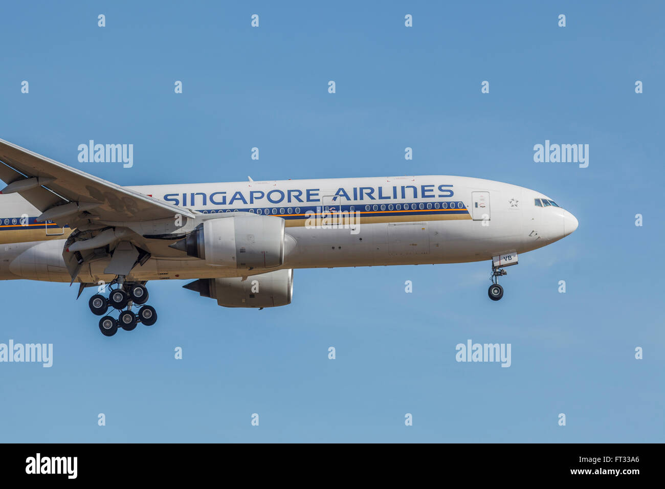 Boeing b777 hi-res stock photography and images - Alamy