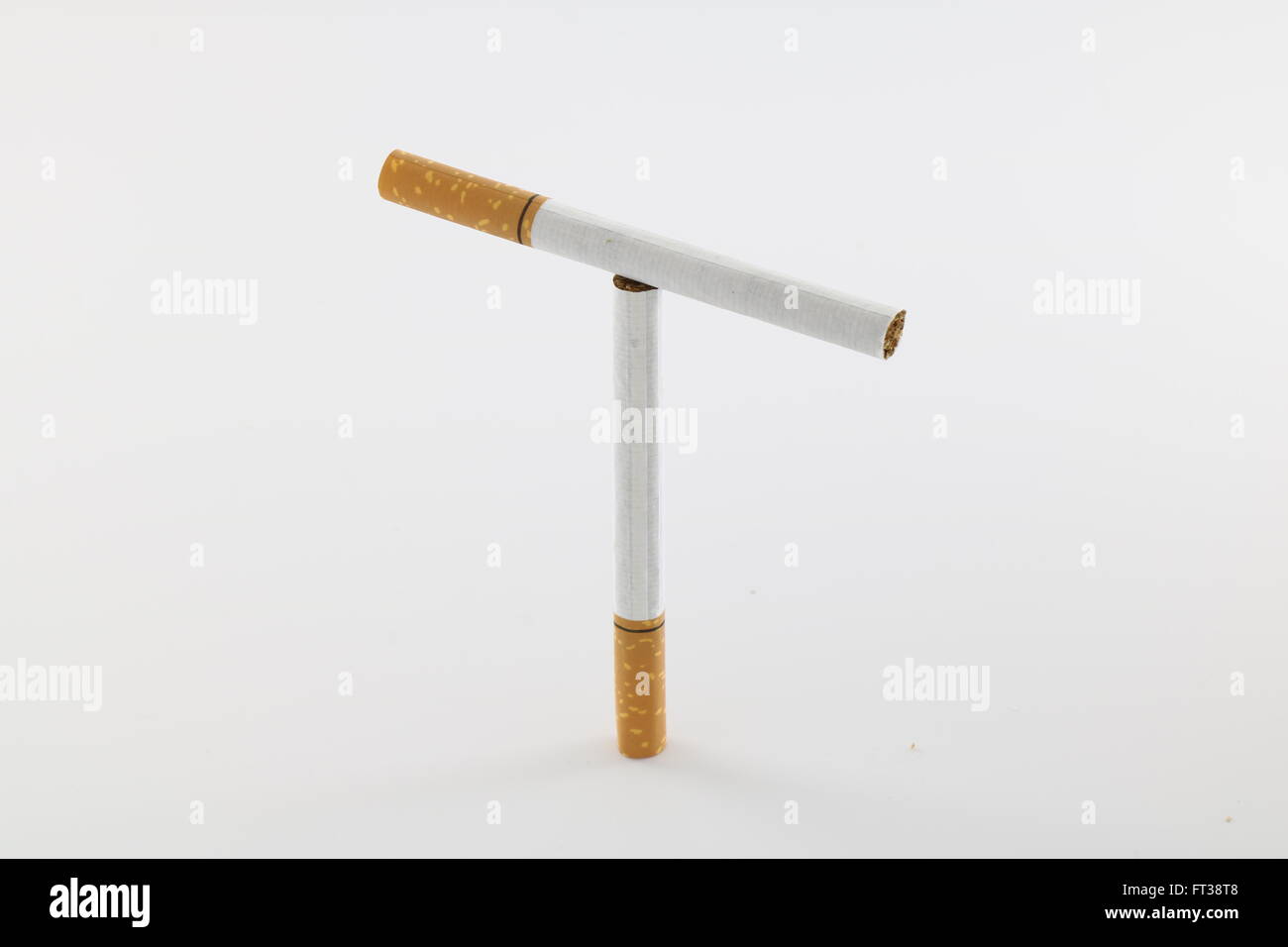 Two cigarettes hi-res stock photography and images - Alamy