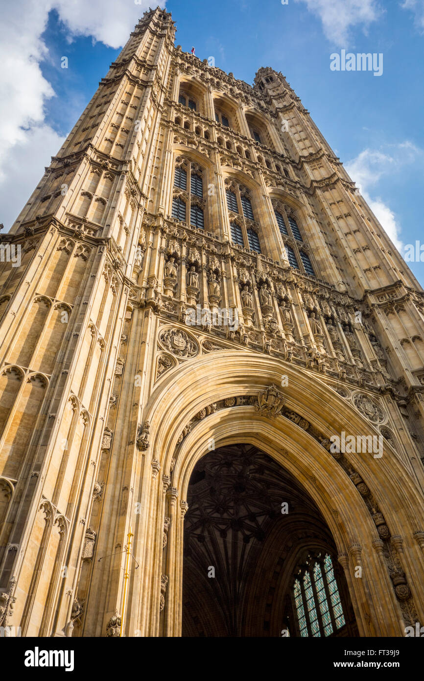 Sovereign's Entrance, Victoria Tower, Palace of Westminster, London, UK ...