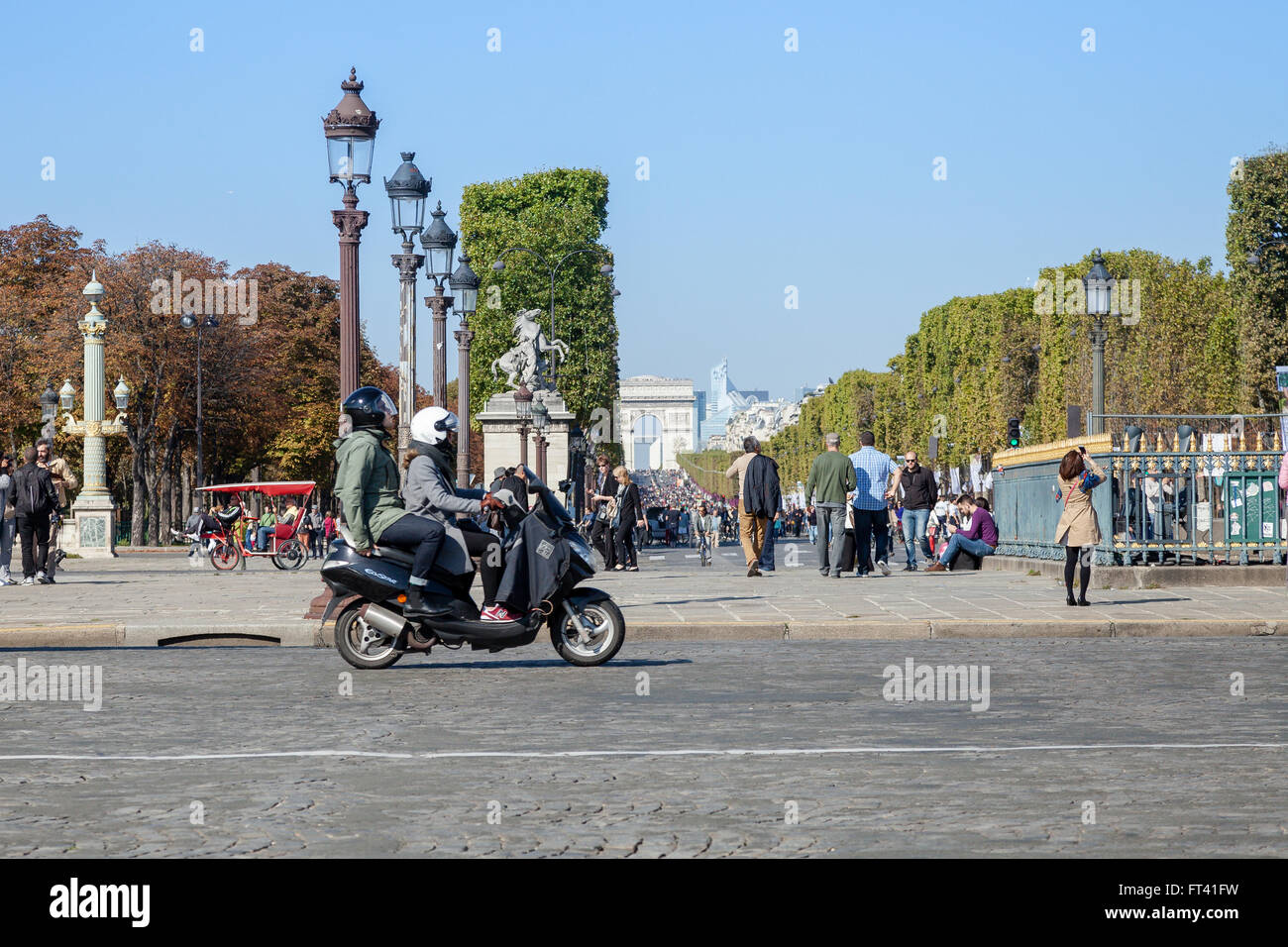 Car free day paris hi-res stock photography and images - Alamy