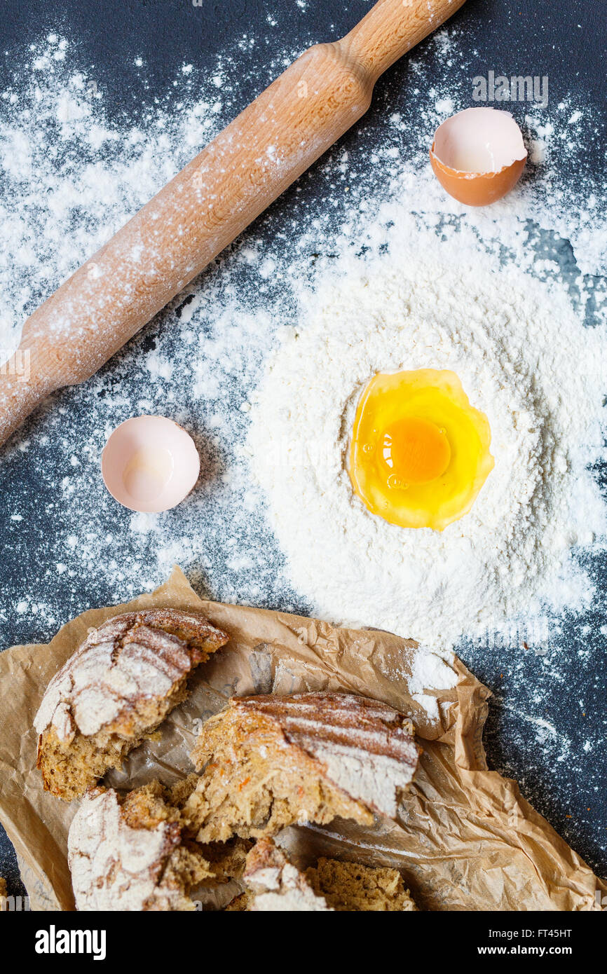 Shell bread hi-res stock photography and images - Alamy