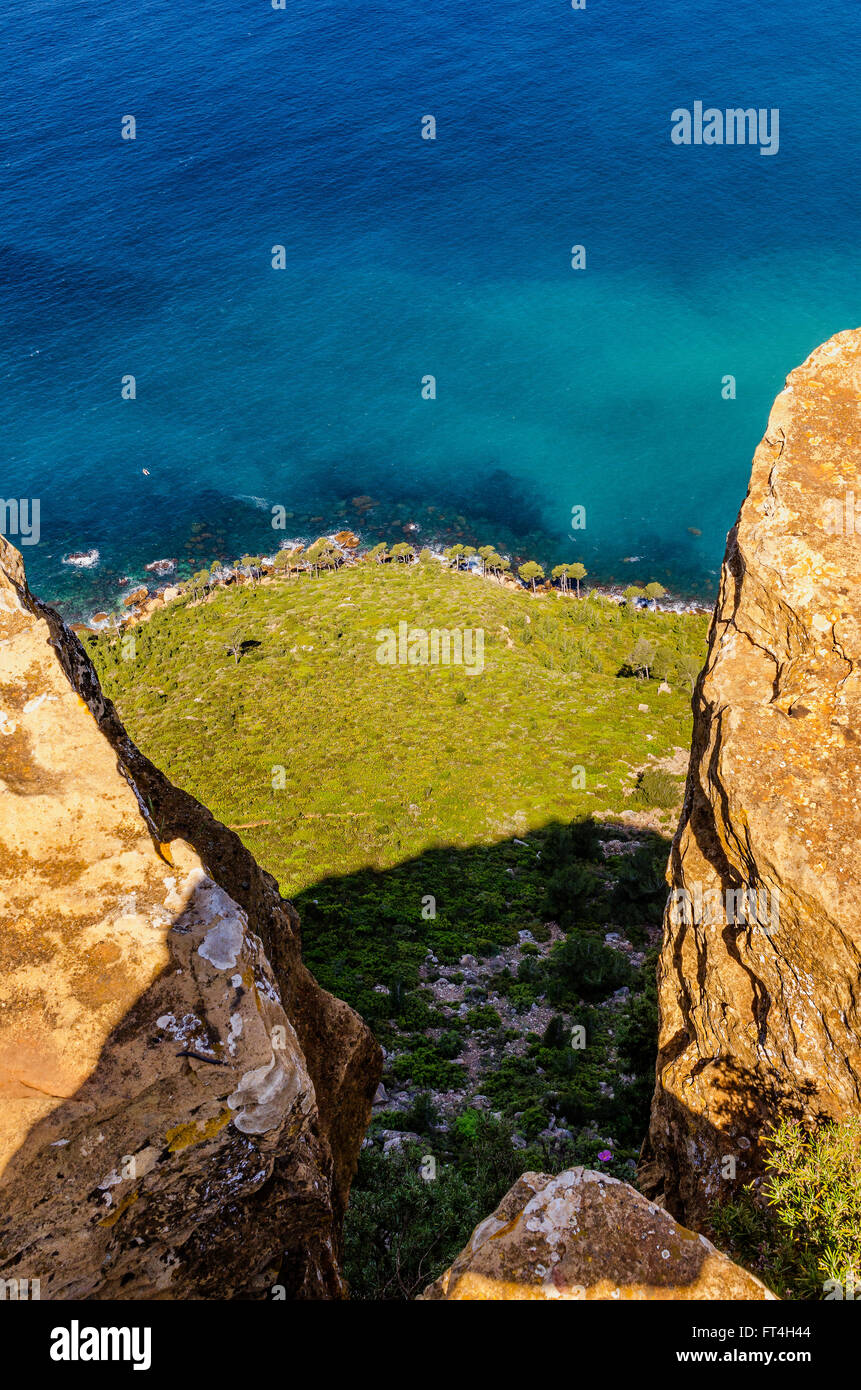 les Calanques de Cassis vue de la route des crêtes Bdr Provence France ...