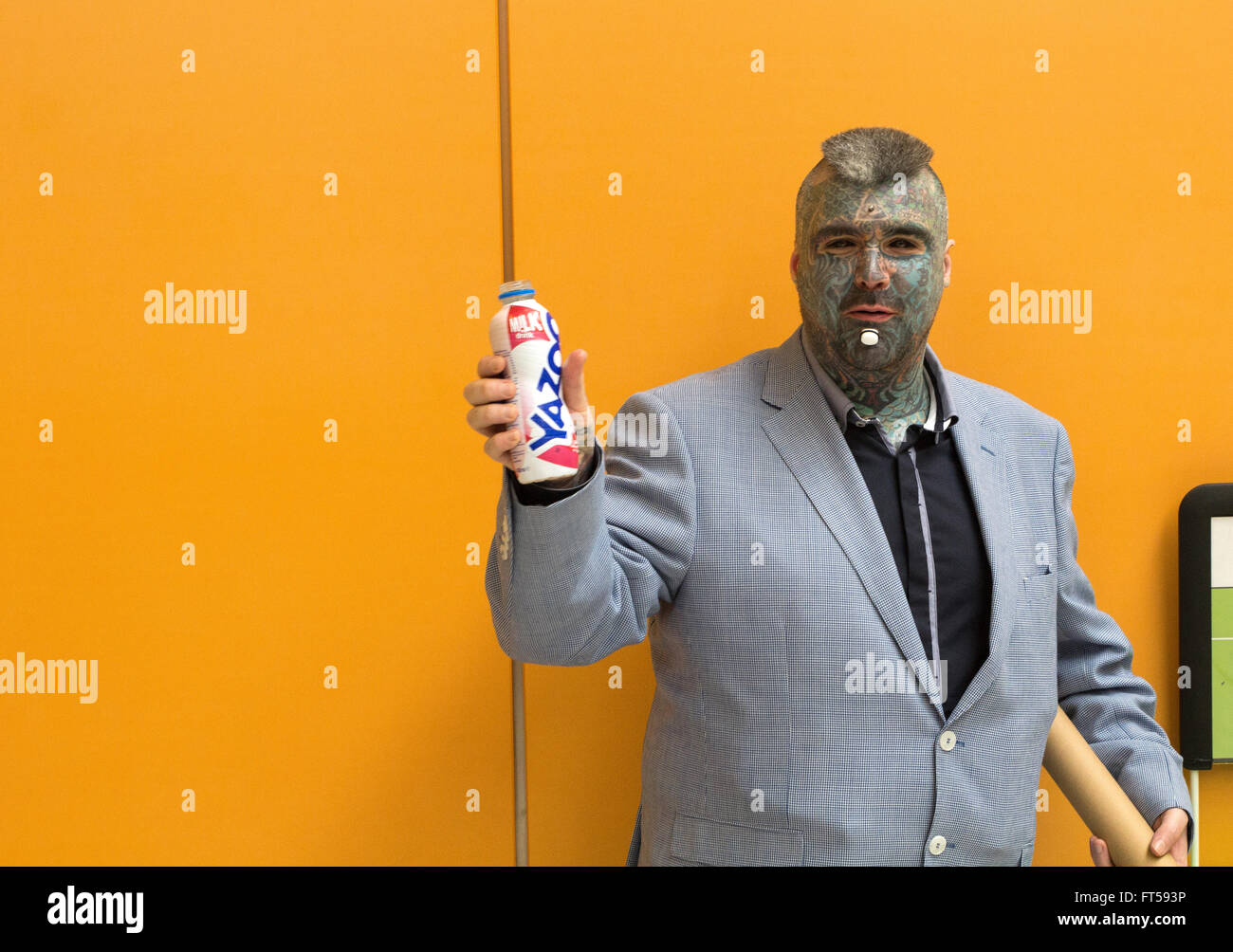 Drink face hi-res stock photography and images - Alamy