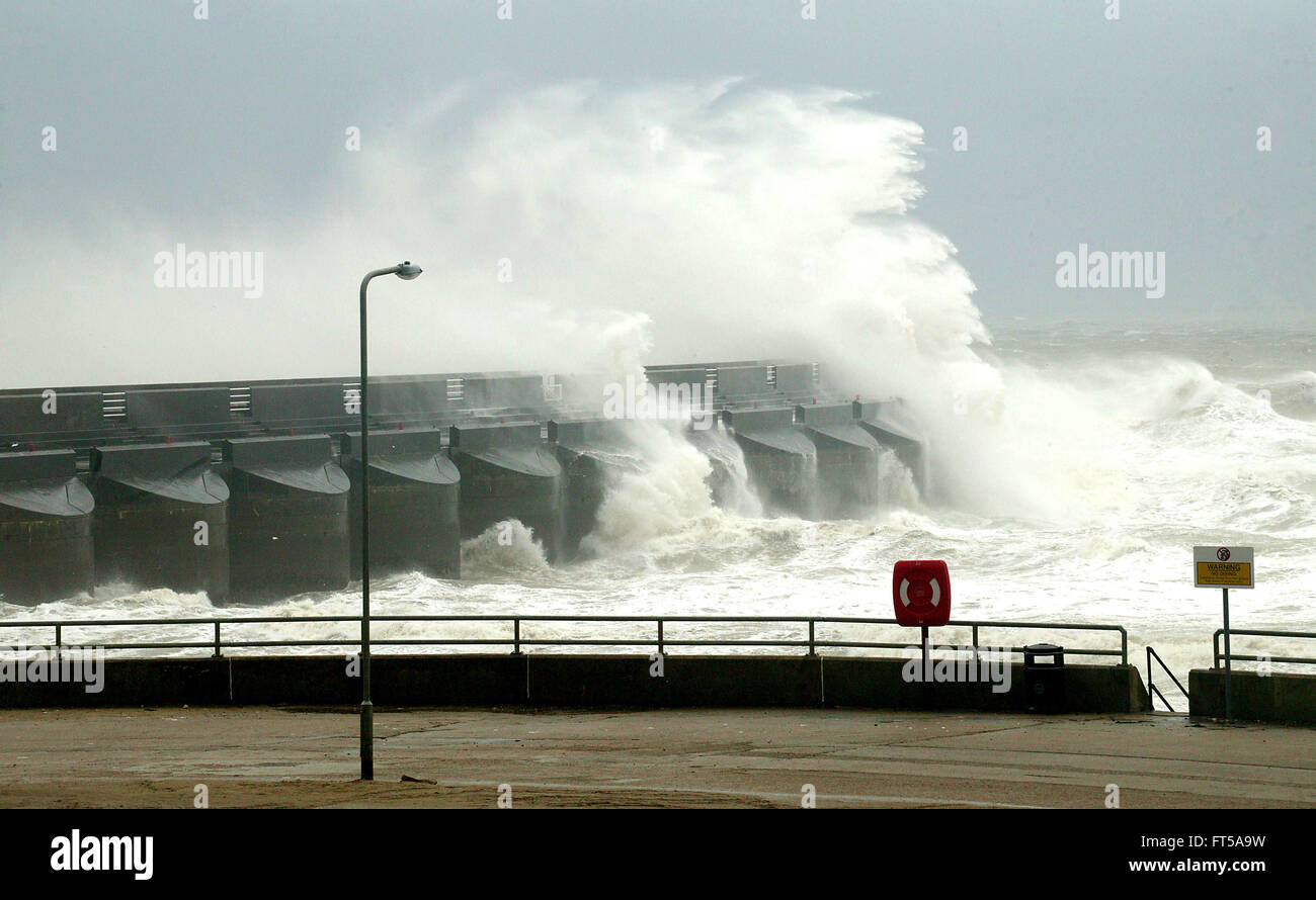 In rough weather hi-res stock photography and images - Alamy