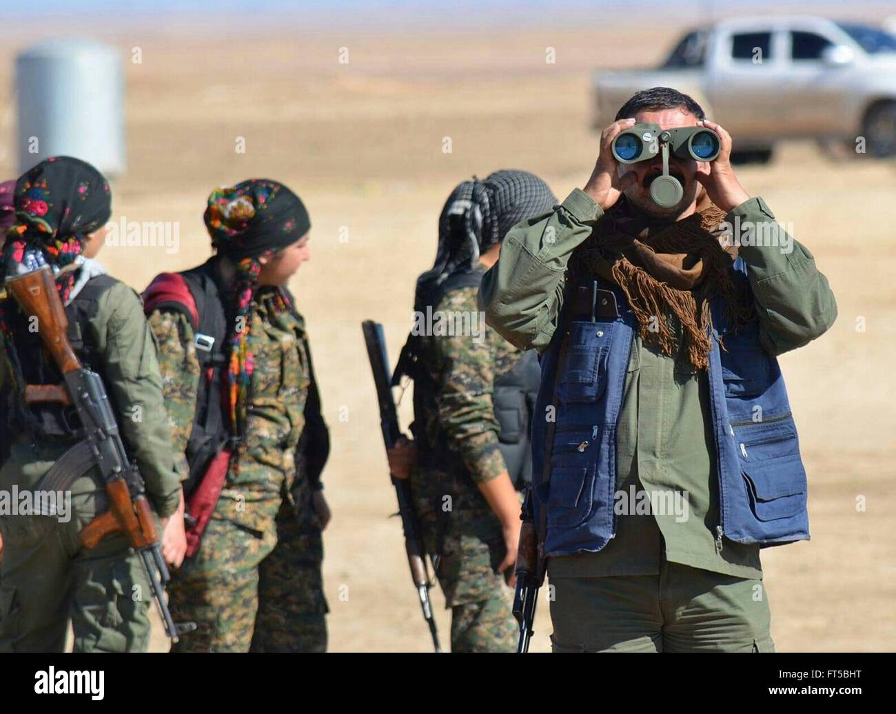 Fighters with the Kurdish YPG during operations against the Islamic ...