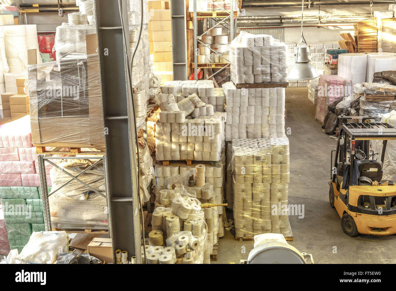 Goods distribution hi-res stock photography and images - Alamy