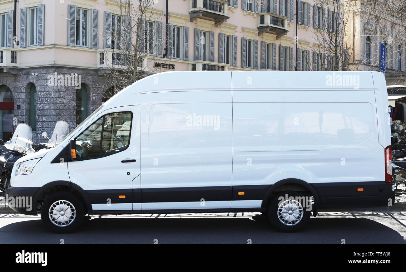 Blank white van truck outdoor Stock Photo - Alamy