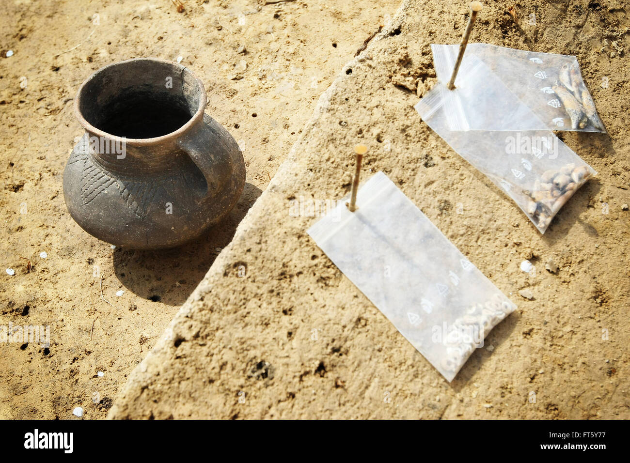 Clay pot, archaeological excavations Stock Photo - Alamy